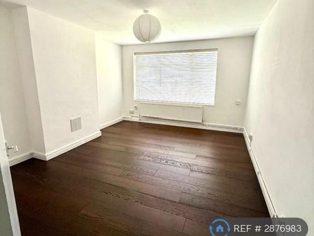 Walpole Court, London, W14 1 bed flat to rent £1,900 pcm £438 pw