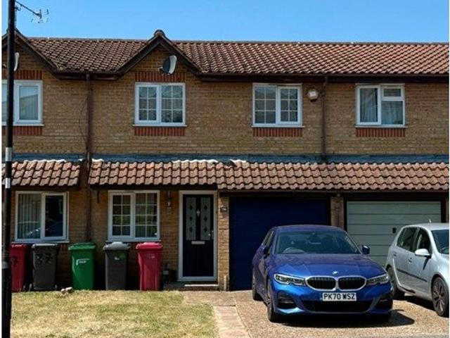 Walpole Road, Slough SL1, 3 bed terraced house to rent, £2,000 pcm | PrimeLocation