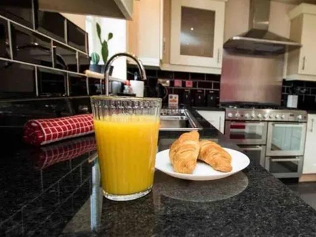 Walsall, B43 7EU, United Kingdom | 3 bed townhouse for rent #104157737 | Rentberry