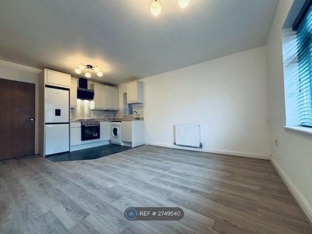 Walsall Road, Sutton Coldfield B74, 1 bed flat to rent, £995 pcm | PrimeLocation