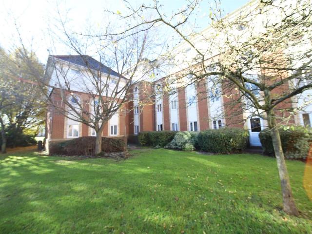 Walsingham Close, Hatfield AL10, Studio to rent, £1,200 pcm | PrimeLocation