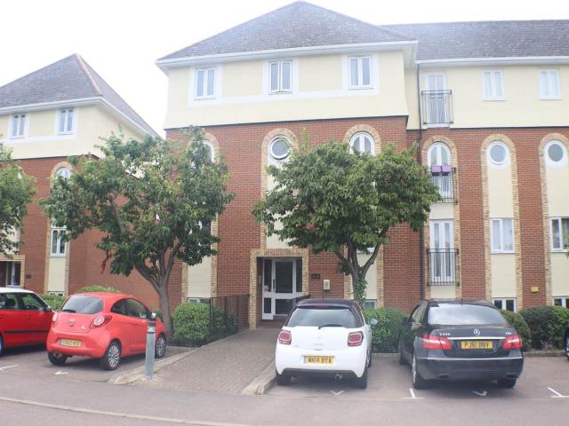 Walsingham Close, Hatfield, Hertfordshire AL10, Studio to rent, £1,000 pcm | PrimeLocation