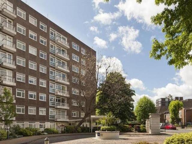 Walsingham, St. Johns Wood, 3 Bedroom Flat