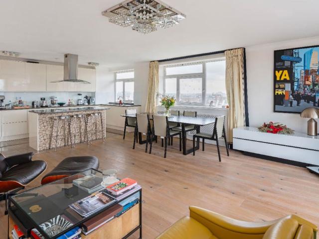 Walsingham, St. Johns Wood Park, London NW8, 3 bed flat to rent, £5,950 pcm | PrimeLocation