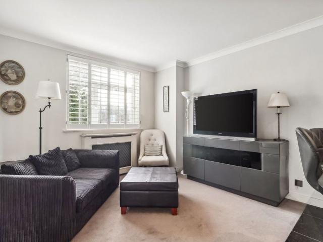 Walsingham, St. Johns Wood Park, St John's Wood, NW8 6RJ
