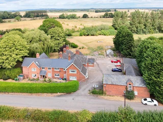 Wappenshall, Telford TF6, 2 bed flat to rent, £1,800 pcm | PrimeLocation