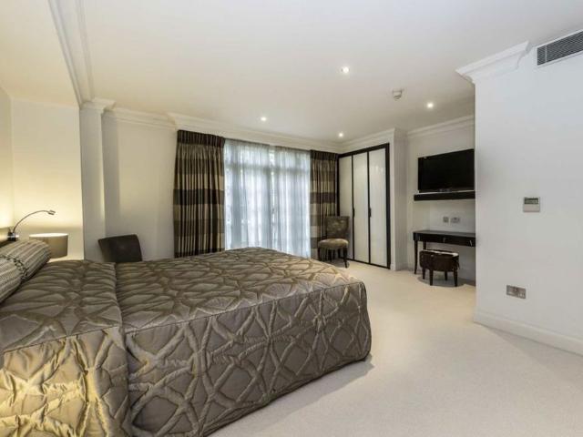 Warwick Avenue, W9, London