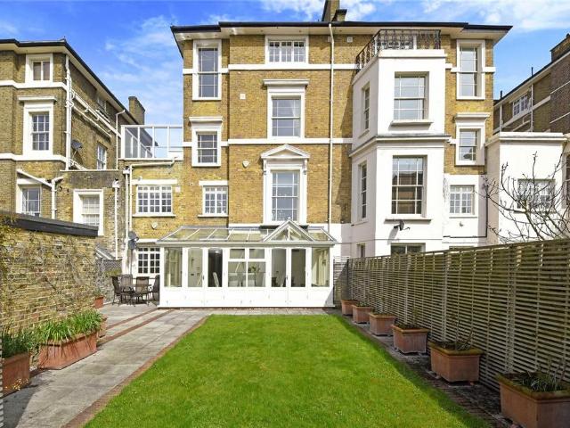 Warwick Avenue, Little Venice, London 2 bed flat to rent £10,500 pcm £2,423 pw