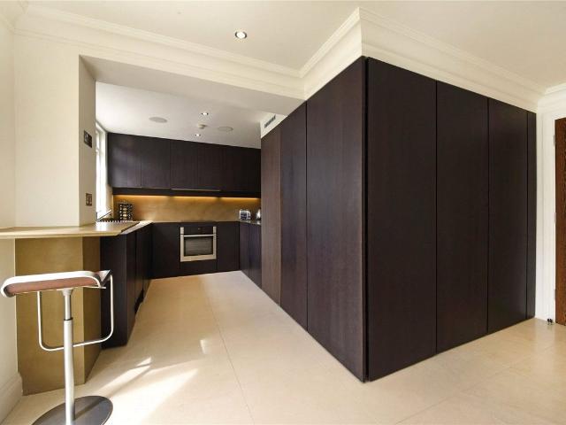 Warwick Avenue, Little Venice W9, 2 bed flat to rent, £21,667 pcm | PrimeLocation