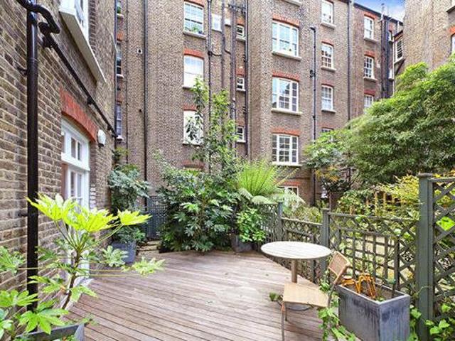 Warwick Chambers, Pater Street, 2 Bedroom Flat