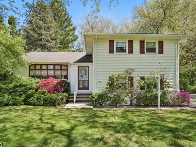 Warwick Cir, Springfield, Home For Sale