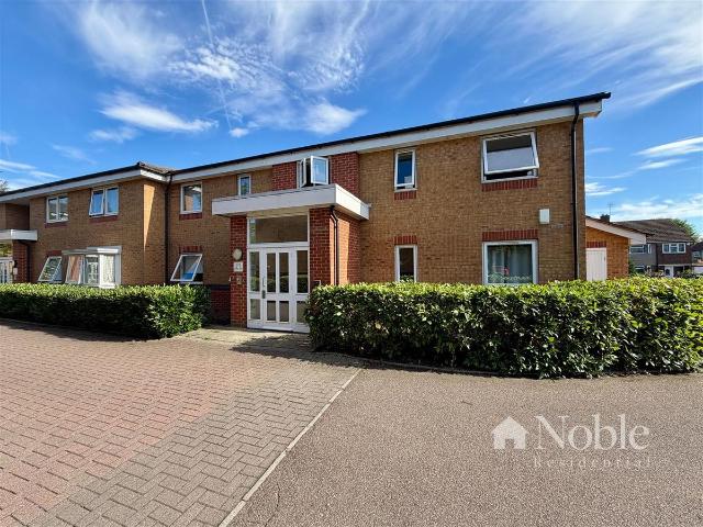 Warwick Close, Hornchurch RM11, 2 bed flat to rent, £1,600 pcm | PrimeLocation