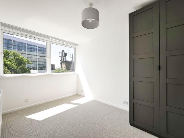 Warwick Crescent, London W2, 3 bed flat to rent, £3,550 pcm | PrimeLocation