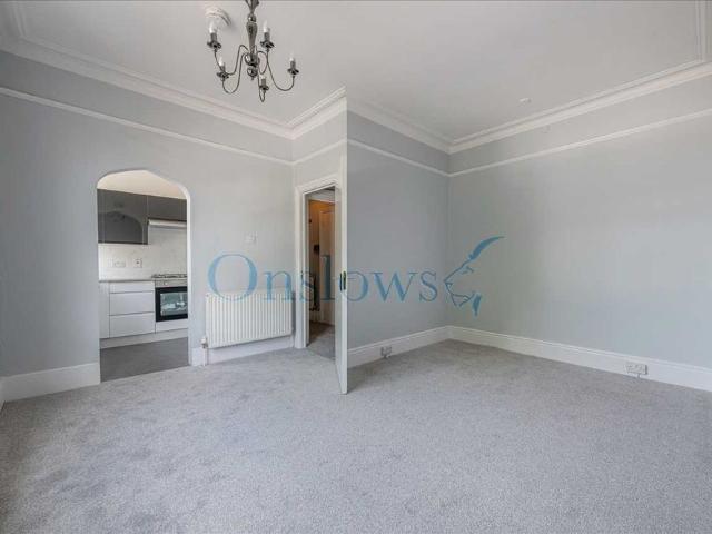 Warwick Gardens, Kensington