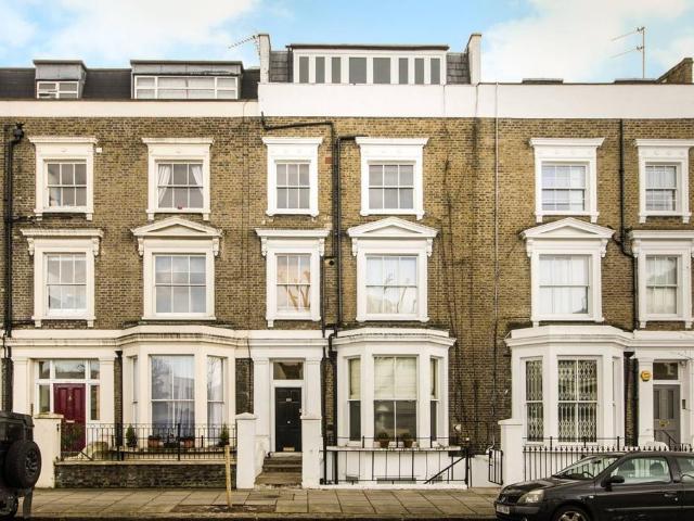 Warwick Gardens, Kensington, London, W14 2 bed flat to rent £6,500 pcm £1,500 pw