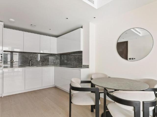 Warwick Lane, London, W14 1 bed flat to rent £3,835 pcm £885 pw