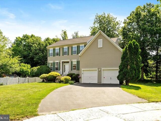 Warwick Pl, East Windsor, Home For Sale