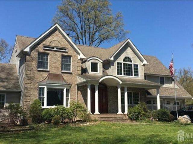 Warwick Rd, Colonia, Home For Sale