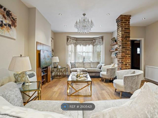 Warwick Road, Barnet EN5, 3 bed semi detached house to rent, £3,300 pcm | PrimeLocation
