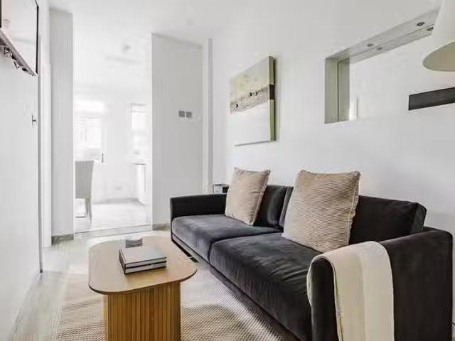 Warwick Road, Earl's Court 1 Bedroom 1 Bath