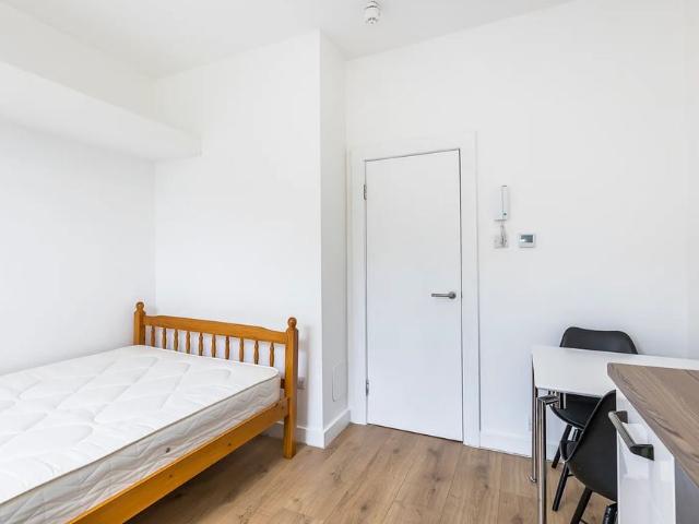 Warwick Road, Earls Court, London, SW5