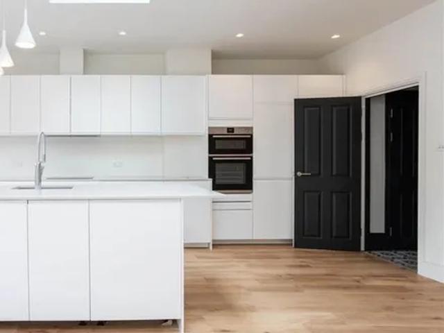 Warwick Road, London, N11 2HL, United Kingdom | 4 bed townhouse for rent #167264998 | Rentberry