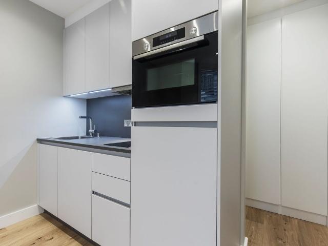 Warwick Road, London SW5, Studio to rent, £1,550 pcm | PrimeLocation