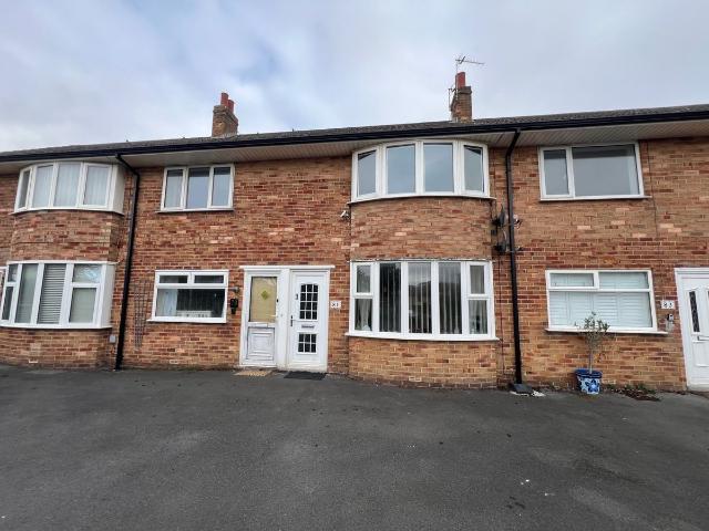 Warwick Road, Lytham St. Annes FY8, 2 bed flat to rent, £825 pcm | PrimeLocation