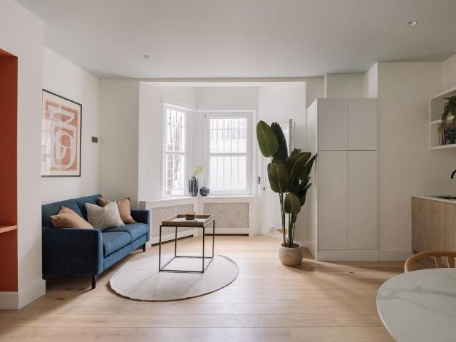 Warwick Road SW5, Studio to rent, £2,000 pcm | PrimeLocation