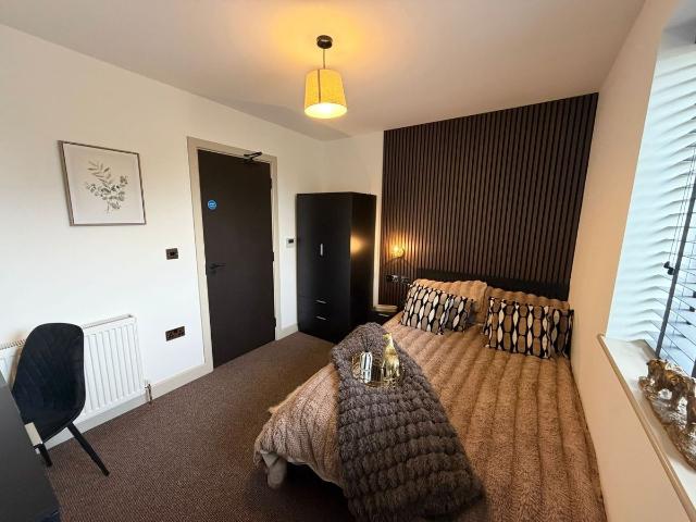 Warwick Road, Walton, Peterborough PE4, Room to rent, £685 pcm | PrimeLocation