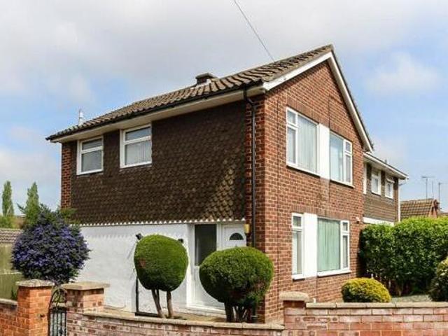 Warwick Road, Wellingborough, 3 Bedroom Semi detached