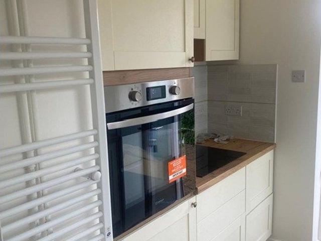 Warwick Road, Wellingborough NN8, 2 bed bungalow to rent, £1,200 pcm | PrimeLocation