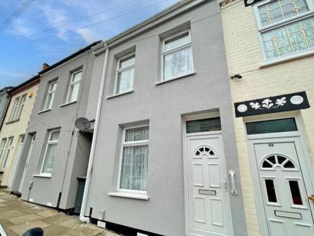 Warwick Road West, Luton, 2 Bedroom Terraced