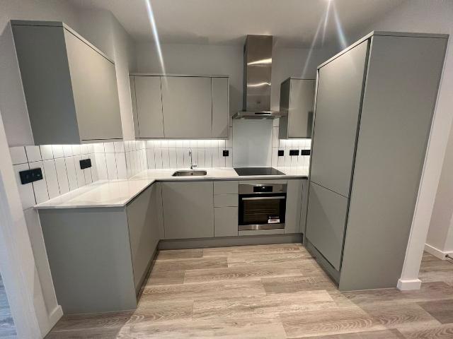 Warwick Street, Birmingham B12, 2 bed flat to rent, £1,300 pcm | PrimeLocation