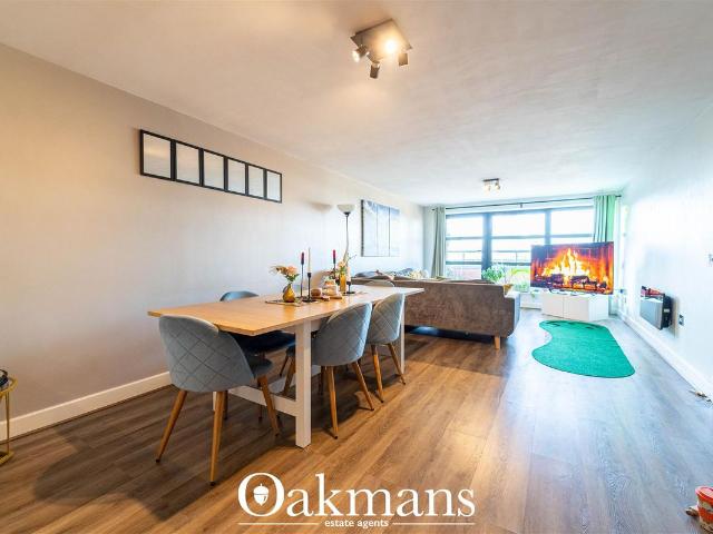 Warwick Street, Birmingham, West Midlands B12, 2 bed flat to rent, £1,350 pcm | PrimeLocation