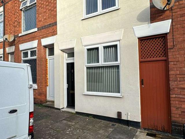Warwick Street Room 4