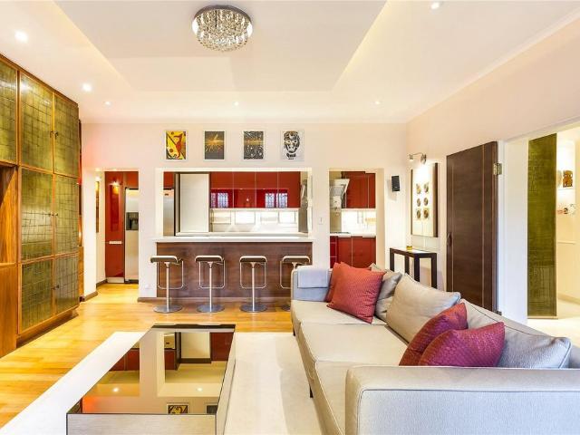 Warwick Square, London, SW1V 2 bed flat to rent £6,998 pcm £1,615 pw