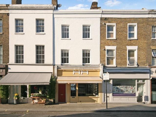 Warwick Way, London SW1V, 2 bed flat to rent, £3,142 pcm | PrimeLocation