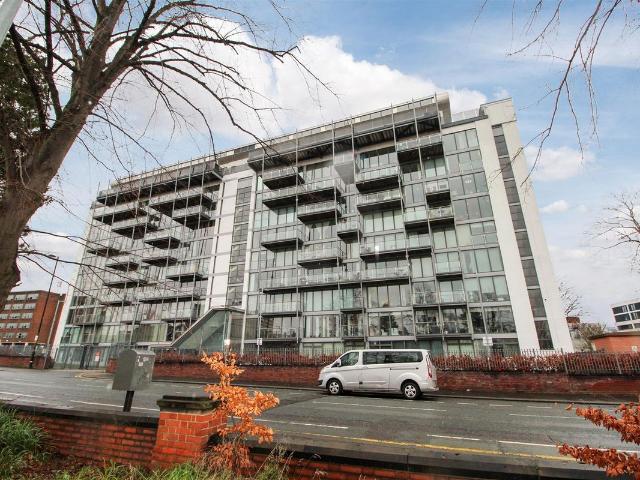 Warwickgate House, Warwick Road, Old Trafford M16, 2 bed flat to rent, £1,400 pcm | PrimeLocation