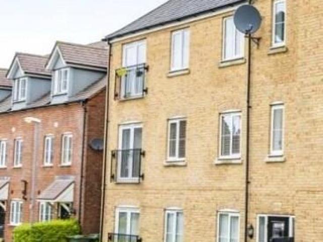 Waratah Drive, Chislehurst, BR7 2 bed flat to rent £1,750 pcm £404 pw