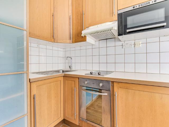 Warbeck Road, Shepherds Bush, W12, London
