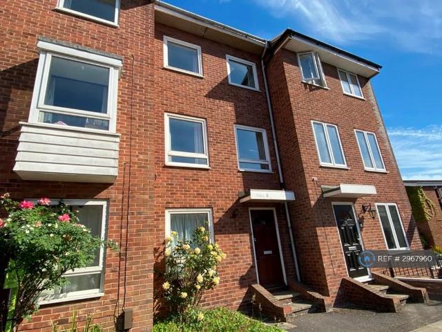 Warblington Street, Portsmouth, PO1 4 bed terraced house to rent £2,250 pcm £519 pw