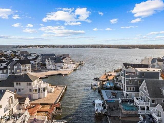 Ward Dr, Brick, Home For Sale