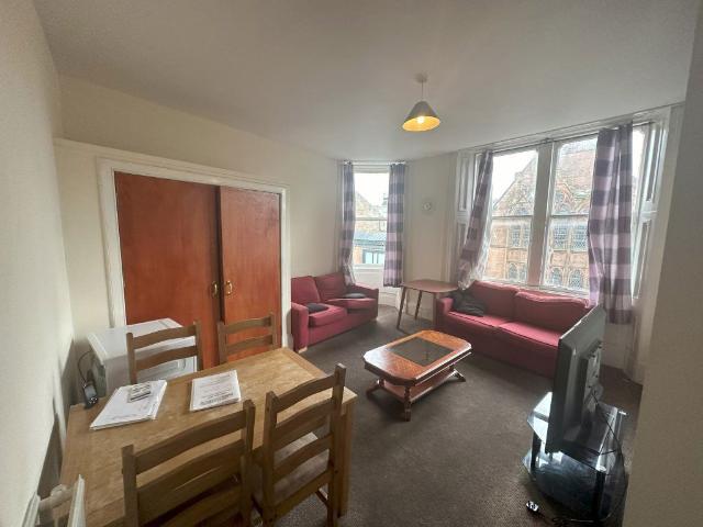 Ward Road, Dundee DD1, 4 bed flat to rent, £1,000 pcm | PrimeLocation