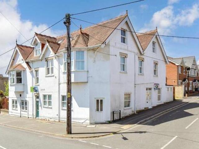 Ward Road, Totland Bay, 1 Bedroom Ground