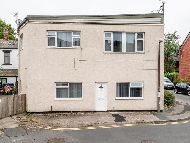 Ward Street, Lostock Hall PR5, 2 bed flat to rent, £795 pcm | PrimeLocation