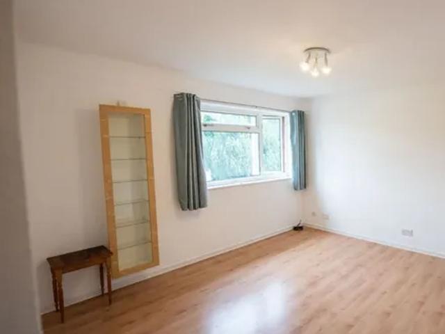Wardell Close, London, NW7 2LG, United Kingdom | 1 bed house for rent #167851346 | Rentberry