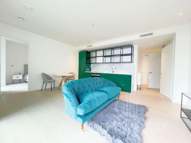 Wardian Building, London E14