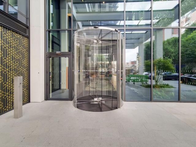 Wardian London, Canary Wharf, London E14, 1 bed flat to rent, £3,250 pcm | PrimeLocation