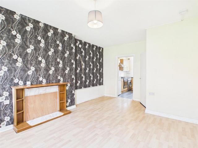Wardieburn Street West, Edinburgh. 2 bed apartment to rent £1,000 pcm £231 pw